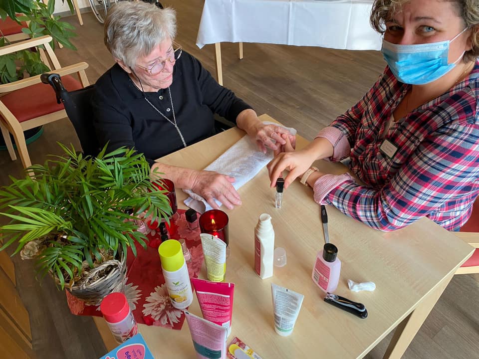 Wellnesstag für Tannenhofbewohner » Der Tannenhof | Alten- und Pflegeheim